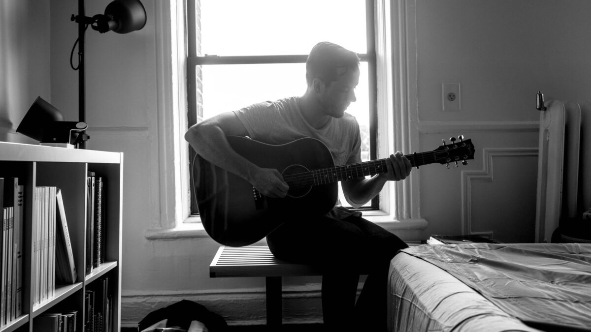 Allred says goodbye to Utah with final Velour show | News, Sports, Jobs ...